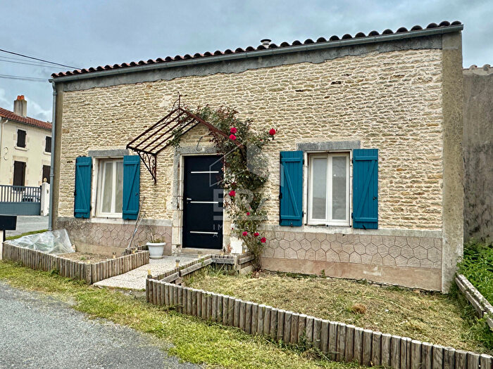 Genouillé - Maison 3 pièces à vendre