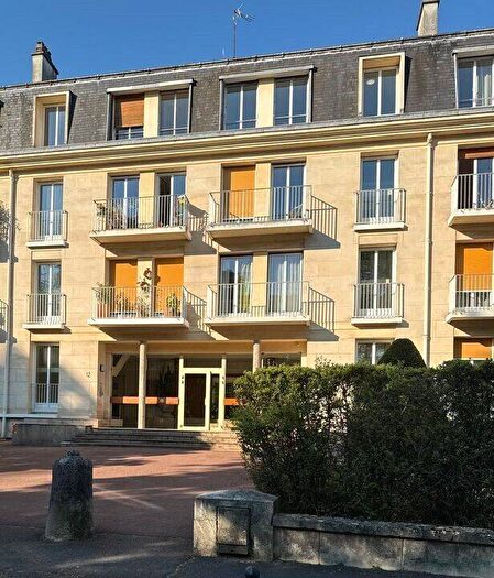 Appartement à louer - Reservoirs, Compiègne - 1 pièce