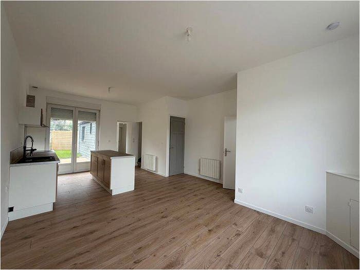 Croix Rouge, Tourcoing : Maison 1 pièce à louer