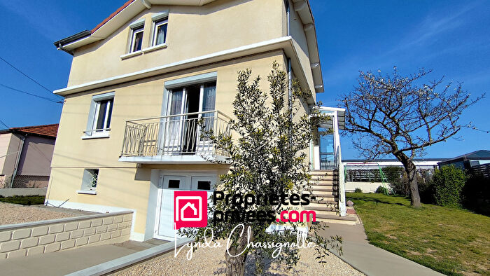 Maison à vendre - Riorges - 6 pièces - 4 chambres