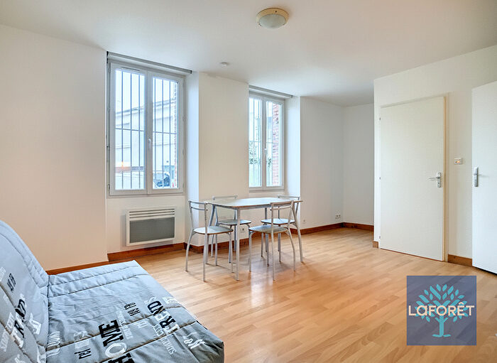 Appartement à louer - La Roche-sur-Yon, Pentagone, Pont-Morineau - 1 pièce