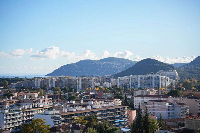 Appartement à vendre - Mandelieu-la-Napoule, Les Termes - 5 pièces