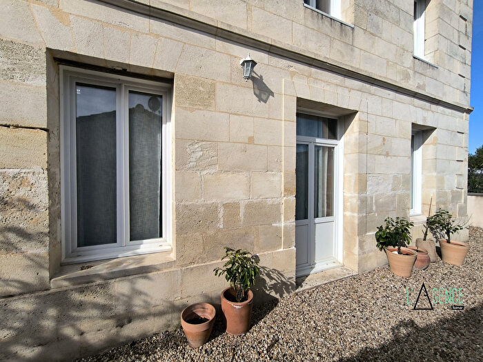 Maison à vendre - Saint-Quentin-de-Baron - 5 pièces - 4 chambres