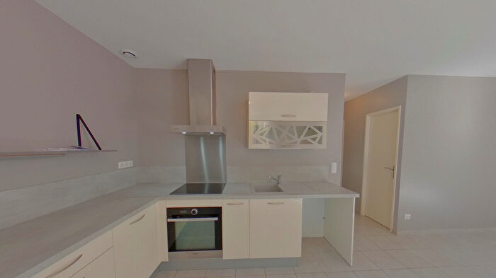 Appartement 3 pièces à Le Luc, à vendre