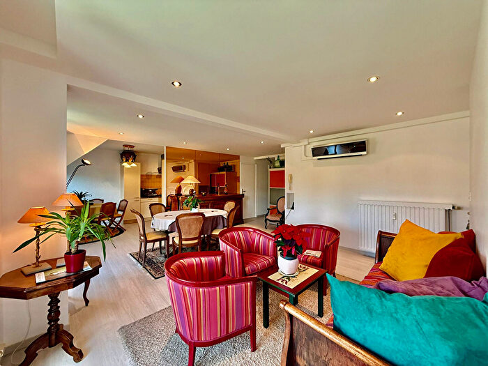 Appartement à vendre - Rumilly, Centre-ville - 3 pièces - 2 chambres