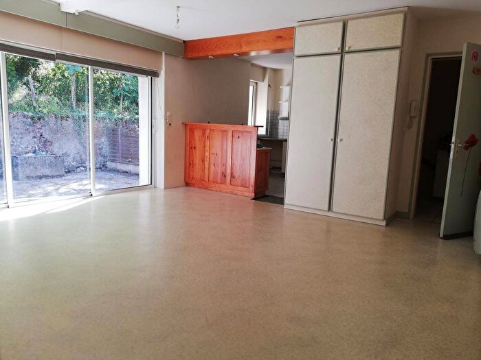 Appartement à louer - Rive Gauche, Aire-sur-lAdour - 3 pièces - 2 chambres