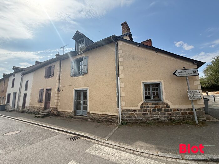 Saint-Sulpice-la-Forêt - Maison 3 pièces à vendre