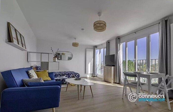 Appartement à louer - Zola, Villejuif - 1 pièce