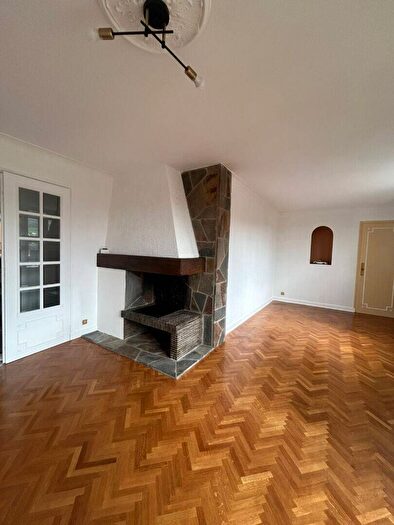 Appartement à louer - Alouettes, Aurillac - 5 pièces - 3 chambres