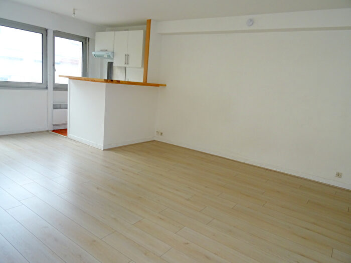 Appartement à louer - Saint-Brieuc, Centre-ville, Saint-Michel, Le Légué, Notre-Dame - 1 pièce