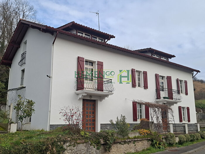 Maison à vendre - Saint-Just-Ibarre - 13 pièces - 7 chambres