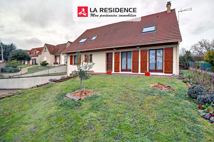 Maison à vendre - Triel-sur-Seine - 7 pièces - 5 chambres