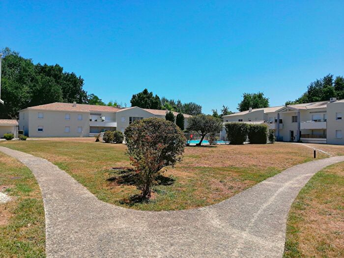 Appartement à vendre - Fargues-Saint-Hilaire - 2 pièces - 1 chambre