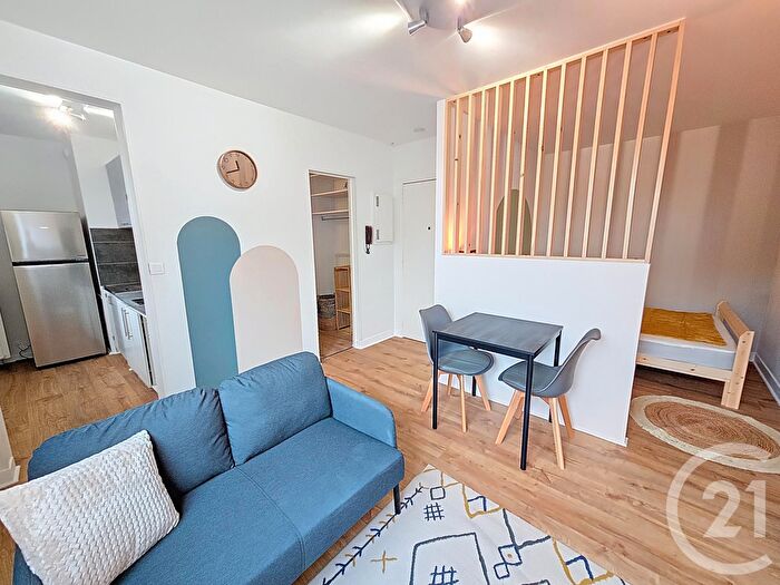 Appartement à louer - Troyes, Ecrevolles - 1 pièce