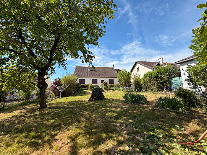Maison 6 pièces à Champfleury, à vendre