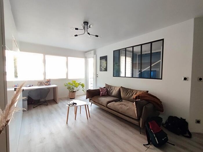 Appartement à louer - Chartres-de-Bretagne - 2 pièces - 1 chambre