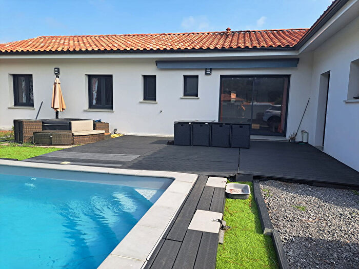 Maison à vendre - Vielle-Saint-Girons - 6 pièces - 5 chambres
