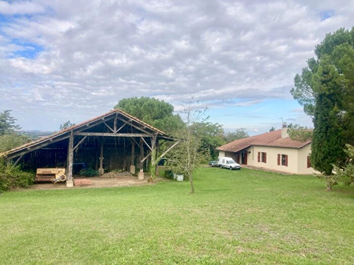 Maison à vendre - Samatan - 4 pièces - 3 chambres