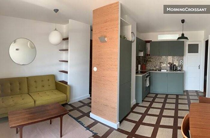 Appartement à louer - Flammarion, Lyon ème arrondissement - 4 pièces - 3 chambres