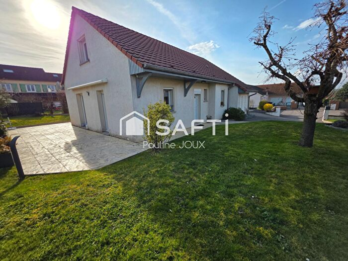 Maison à vendre - Vittel - 6 pièces - 4 chambres