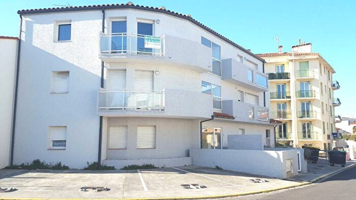 Appartement à louer - Les Remparts-Lunette, Perpignan - 2 pièces - 1 chambre