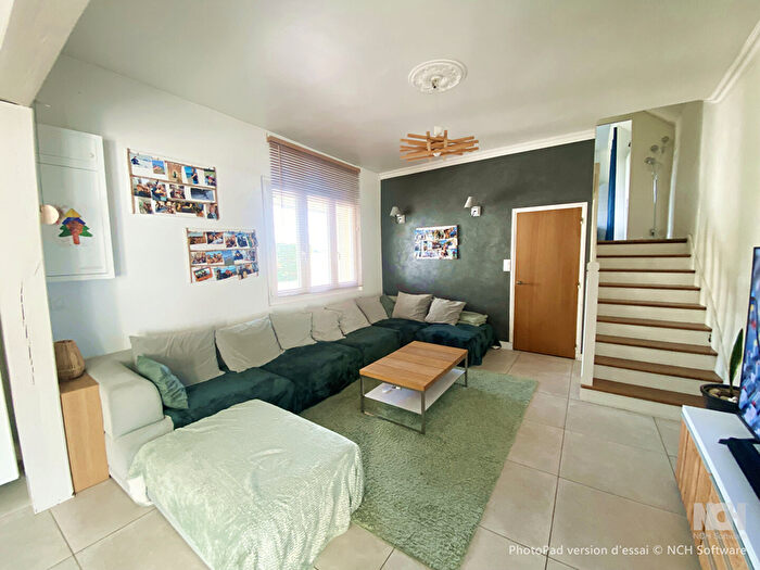 Maison à vendre - Châtaincourt - 4 pièces - 2 chambres