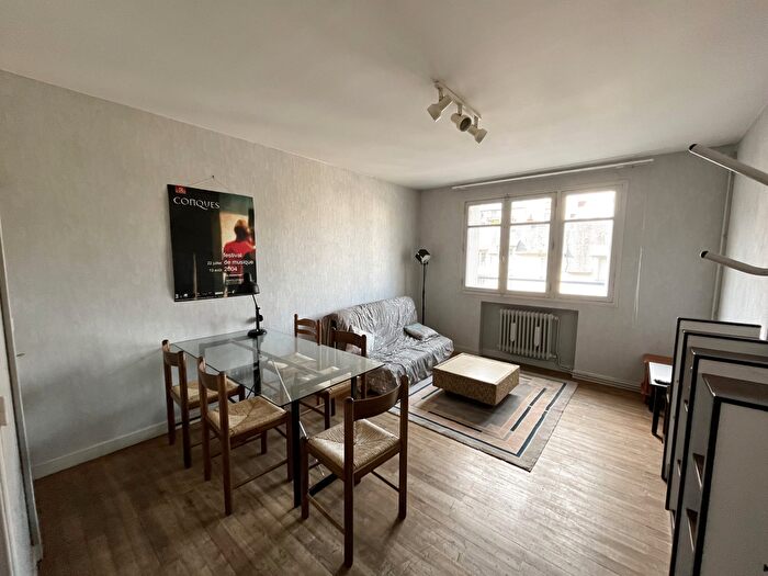 Rodez, Amphithéatre - Appartement 2 pièces à louer