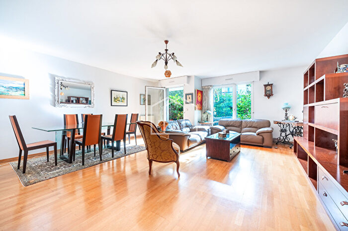 Suresnes, Carnot, Gambetta - Appartement 4 pièces à vendre