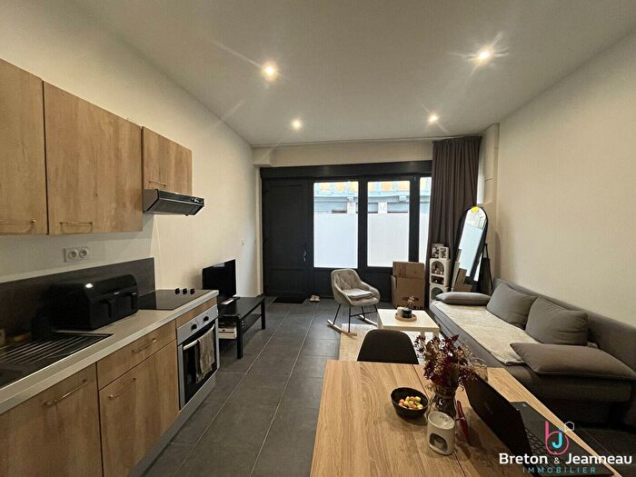 Appartement à louer - Centre Ville Rive Gauche, Laval - 1 pièce