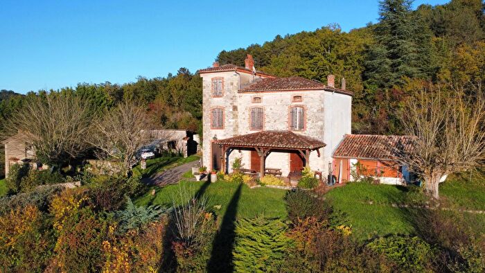 Maison à vendre - Clermont-Dessous - 6 pièces - 4 chambres