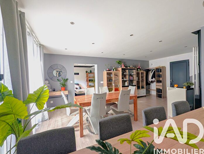 Maison à vendre - La Brillanne - 6 pièces - 4 chambres