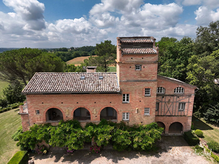 Maison à vendre - Salvagnac - 9 pièces - 7 chambres