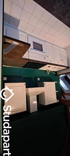 Appartement à louer - Centre Ville, Saint-Quentin - 1 pièce