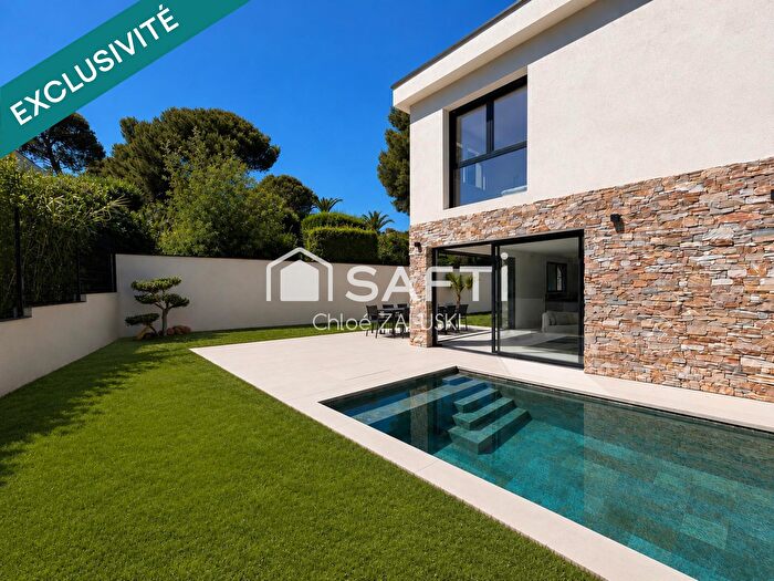 Maison 5 pièces à Saint-Raphaël, Plateau Notre-Dame, à vendre