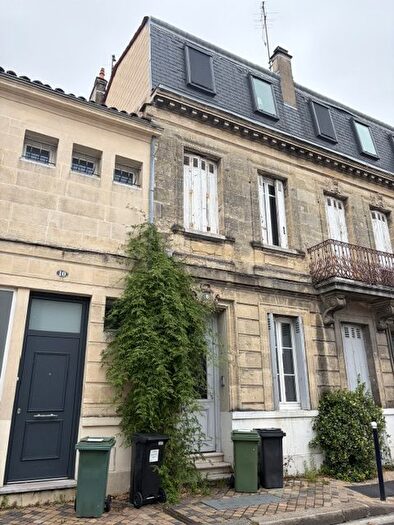 Bordeaux, Croix Blanche : Maison 2 pièces à louer