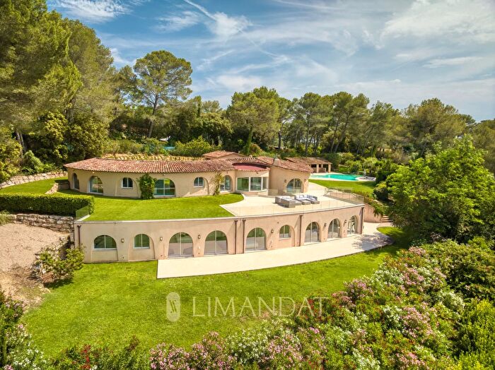 Maison à vendre - Mouans-Sartoux - 10 pièces - 8 chambres