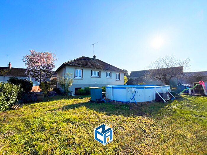 Maison à vendre - Nouâtre - 5 pièces - 3 chambres