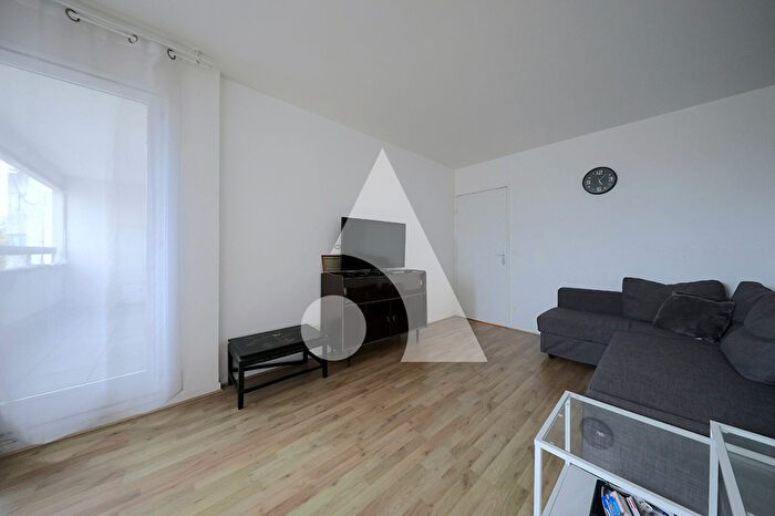 Appartement à vendre - Évry, Centre-ville - 3 pièces - 2 chambres