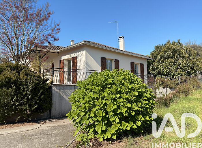 Maison à vendre - Castillon-la-Bataille - 6 pièces - 5 chambres