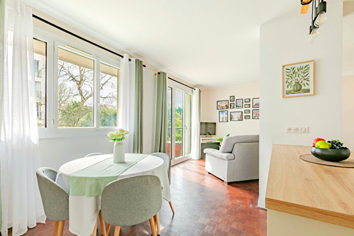 Appartement à vendre - Saint-Cloud, Pasteur, Magenta - 3 pièces - 2 chambres