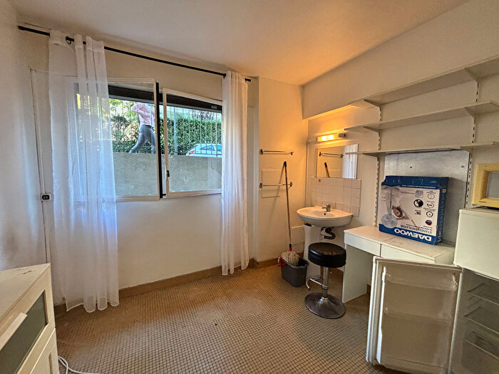 Appartement à vendre - Saint-Germain-en-Laye, Alsace, Péreire - 1 pièce - 4 chambres