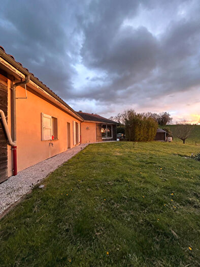 Maison 8 pièces à vendre - Roannes-Saint-Mary