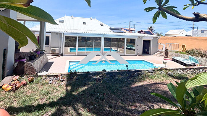 Maison à vendre - Saint-Pierre, Terre Sainte, Université - 7 pièces - 4 chambres