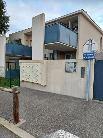 Appartement 3 pièces à Ouest, Rochefort-du-Gard, à louer