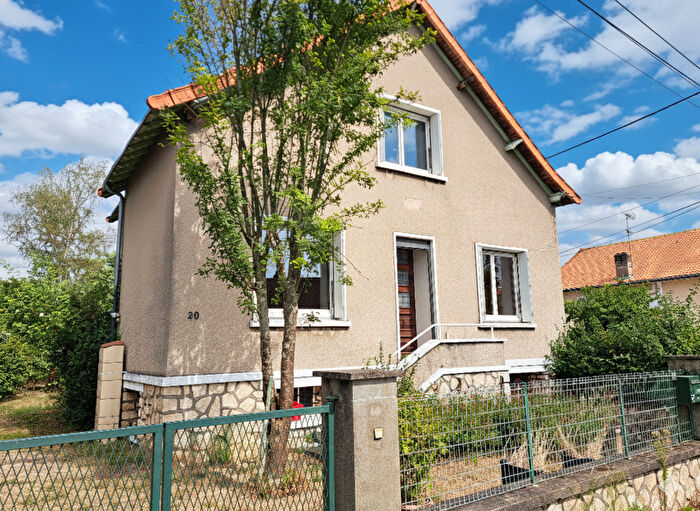 Maison à vendre - Châtellerault, Sud Ouest - 6 pièces - 4 chambres