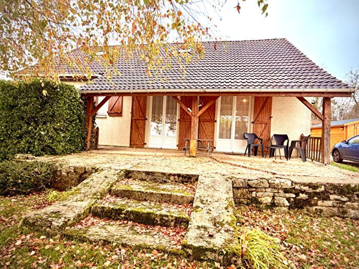 Maison à vendre - Moutiers-Saint-Jean - 6 pièces - 5 chambres