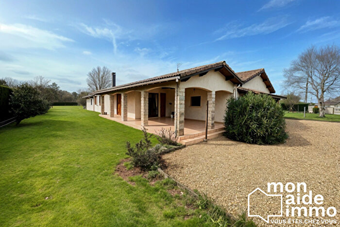 Maison à vendre - Coutras - 5 pièces - 4 chambres