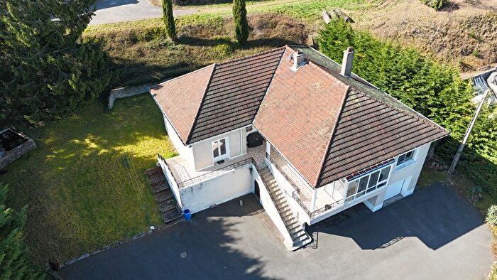 Maison à vendre - Panissières - 7 pièces - 5 chambres