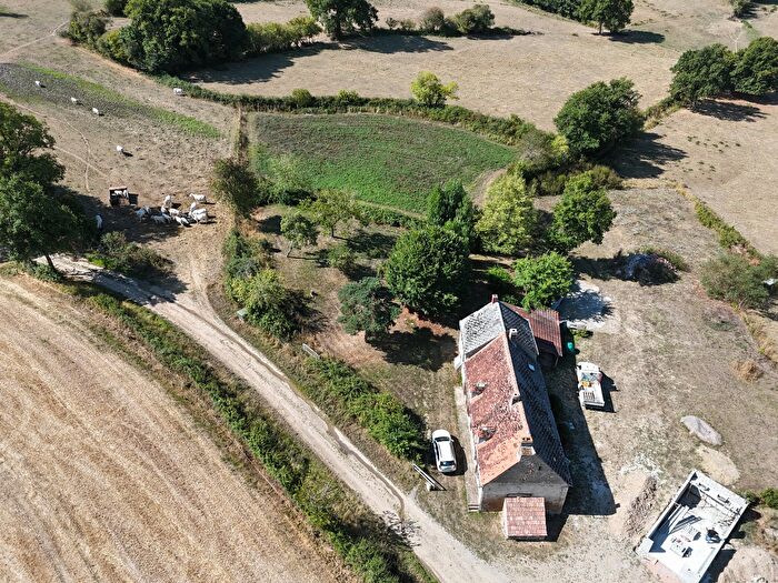 Maison à vendre - Chassignolles - 6 pièces - 3 chambres