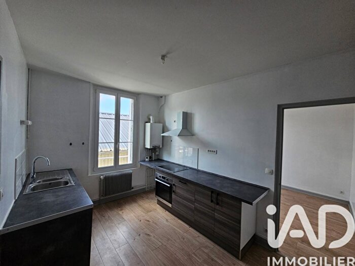 Appartement 2 pièces à Champs-Complexe Agricole, Châlons-en-Champagne, à louer